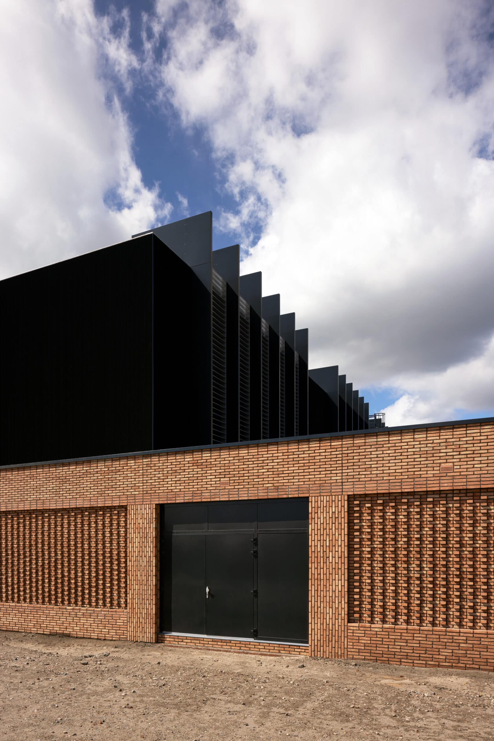 Gevel industrieel gebouw in Amsterdam | Metadecor